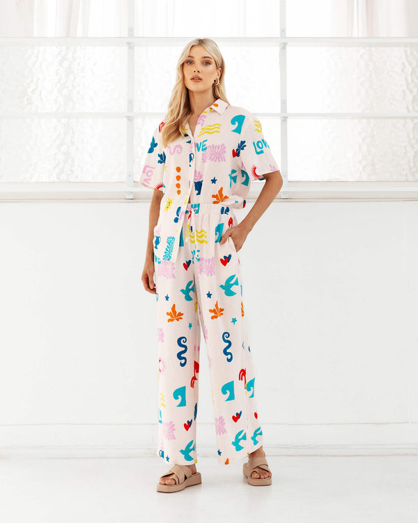 Conversational Print - Global Fashion House